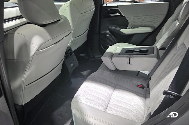 PIMS 2026: Mitsubishi Outlander PHEV previewed ahead of launch | Autodeal