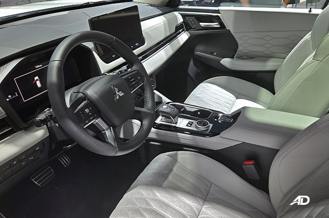 PIMS 2026: Mitsubishi Outlander PHEV previewed ahead of launch | Autodeal