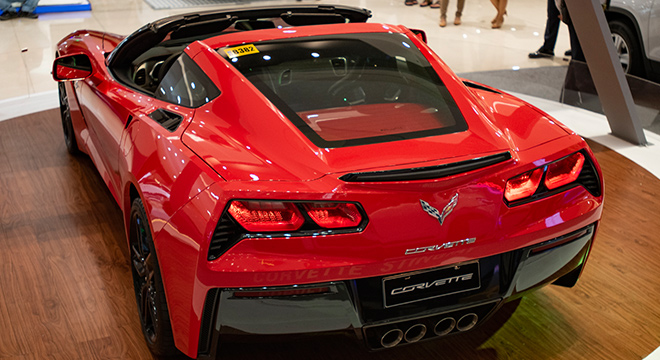 Chevrolet Corvette Stingray 2023, Philippines Price, Specs & Official ...