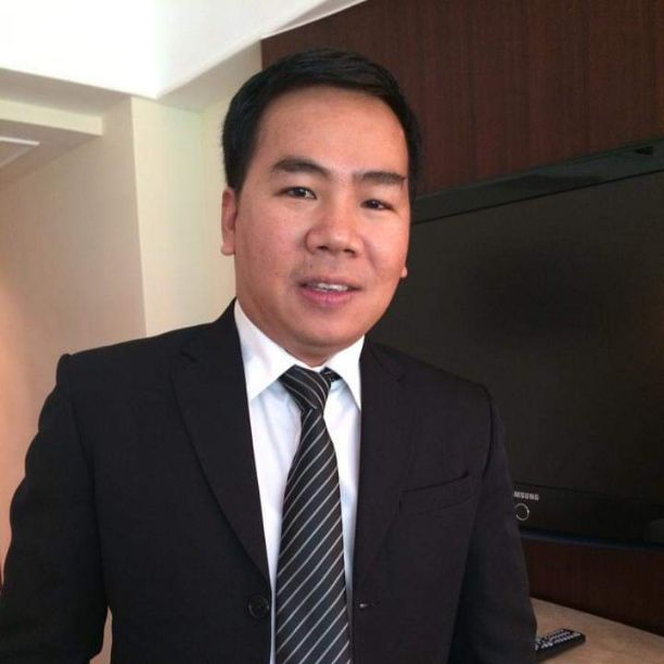 Bart Flores is an official sales agent of Hyundai Makati | AutoDeal.com.ph