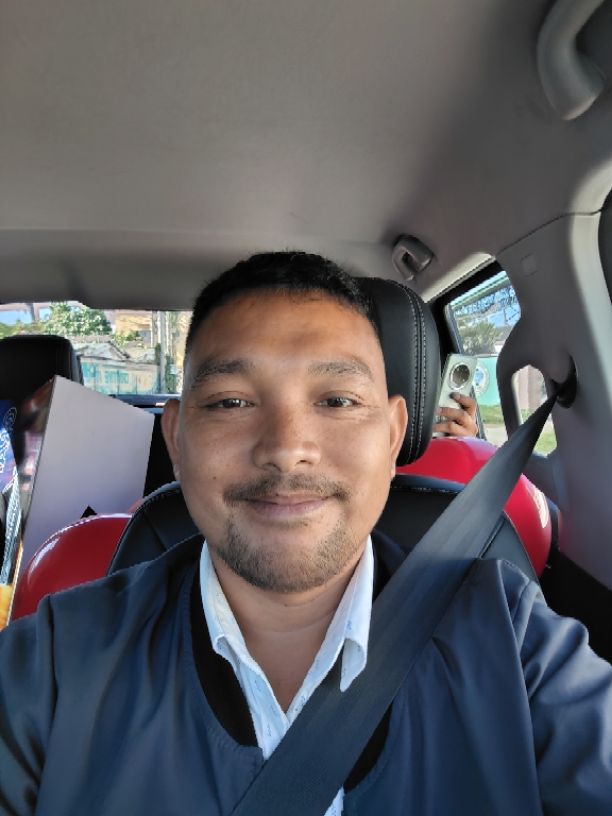 Leo Trumata is an official sales agent of JMC Astara Davao | AutoDeal.com.ph