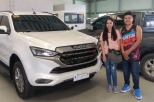 Jeffrey Liwag is an official sales agent of Isuzu Batangas City ...