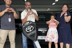 Gian Castro is an official sales agent of Toyota Abad Santos Manila | AutoDeal.com.ph