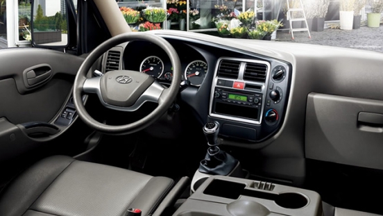Hyundai H-100 Series Cargo 2.5 CRDI GL MT Shuttle PE Aircon 2026 ...