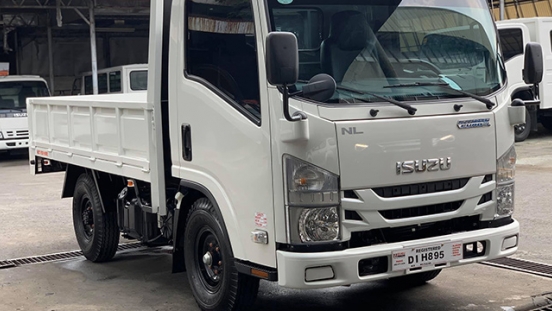 Isuzu N-Series NLR85 E Cargo 10 ft Dropside w/Crane 4 Wheeler 2025 ...